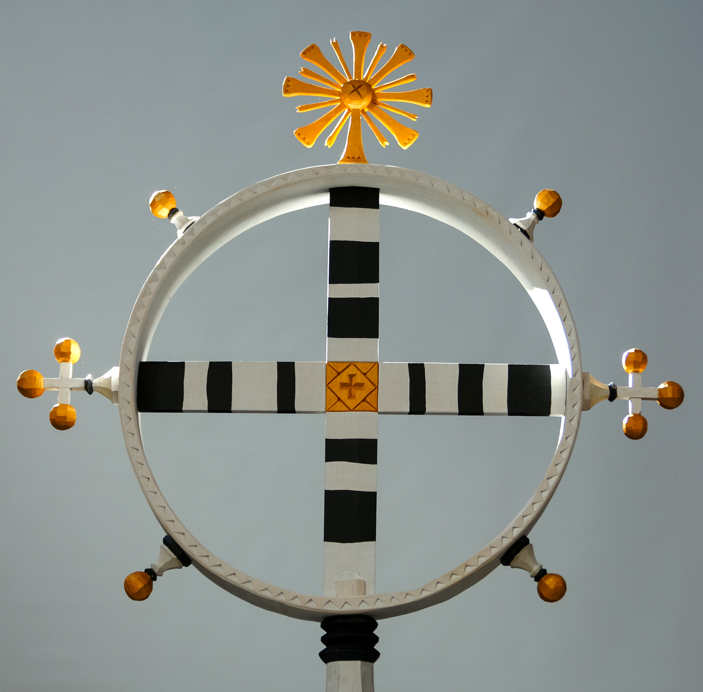 Altare och Ljusbärare – Surolle