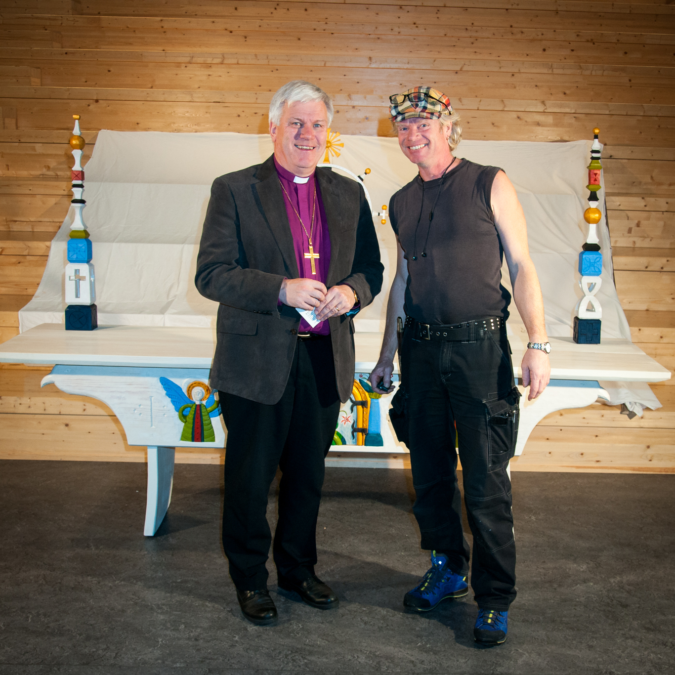 Altare och Ljusbärare – Surolle